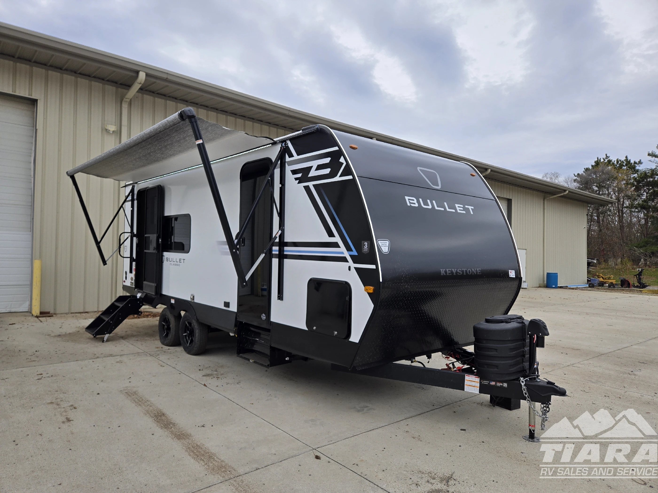 Indiana's Largest Factory Direct RV Dealer | New & Used Fifth Wheels ...